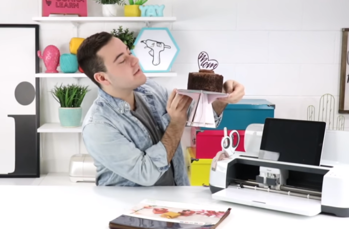Paper Crafts You Can Make with Your Cricut - Makers Gonna Learn