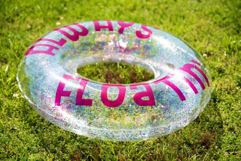 Backyard Cricut Craft Projects - Makers Gonna Learn